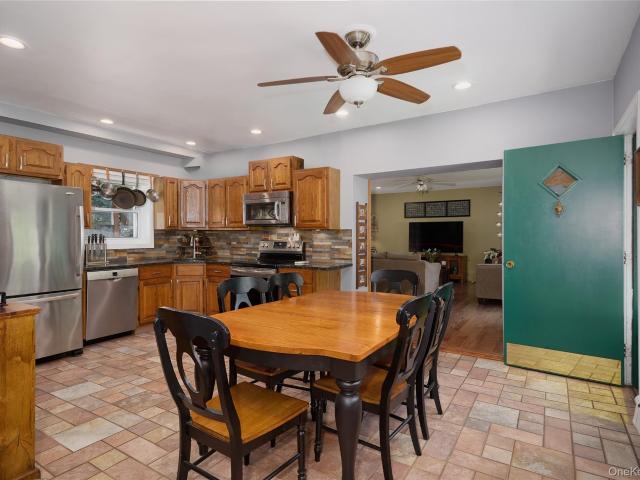 140 Nardin Road