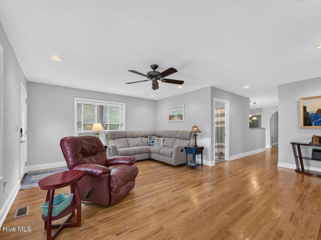 140 NE 18th Street