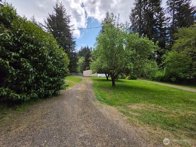 140 NE Evergreen Drive