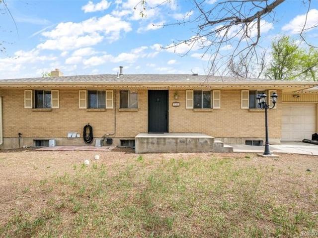 140 S Kendall St, Lakewood, CO 80226