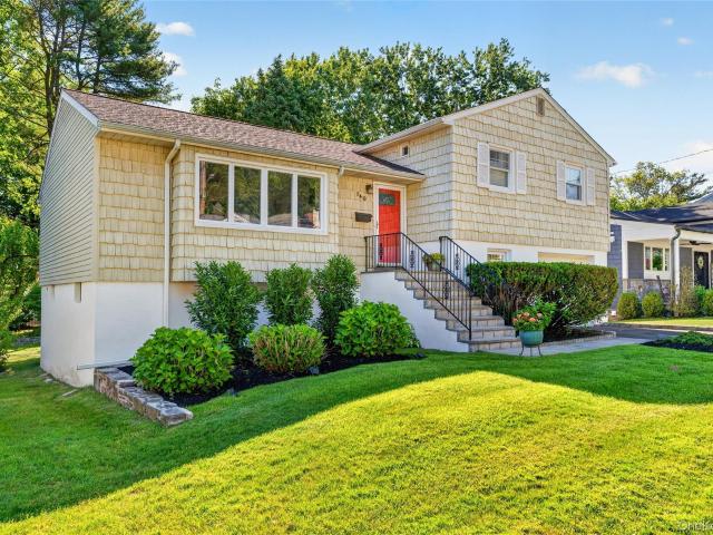140 Saxon Drive