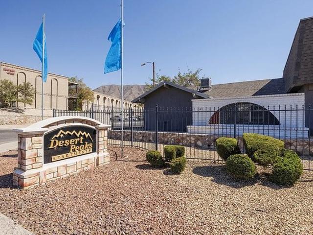 140 Shadow Mountain Dr, El Paso, TX 79912