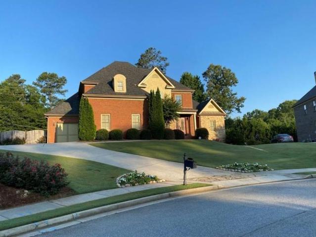 140 Shoal Creek Dr, Roswell, GA 30075