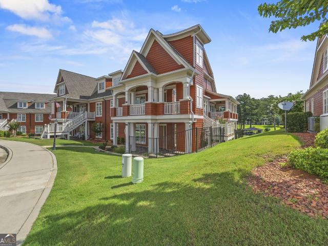 140 Silver Birch Lane NE 402