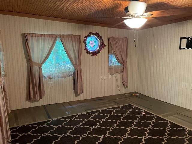 140 Spivey Ln