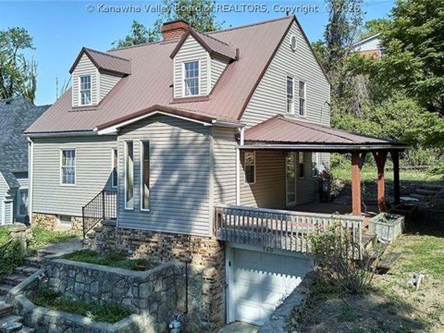 140 Swarthmore Ave, Charleston, WV 25302