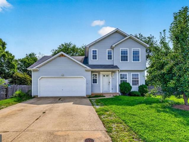 140 Sweetbay Ln, New Castle, DE 19720