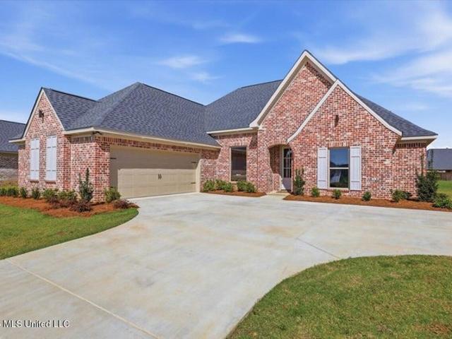 140 Palace Xing, Flowood, MS 39232