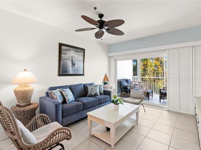 140 Palm St, Unit 413, Marco Island, FL 34145 | MLS #226017