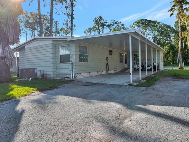 140 Pine Tree Dr, Leesburg, FL 34788