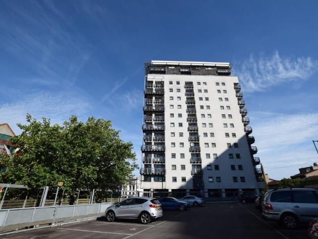 140 Queen Street, Cardiff CF10, 2 bed flat to rent, £1,250 pcm | PrimeLocation