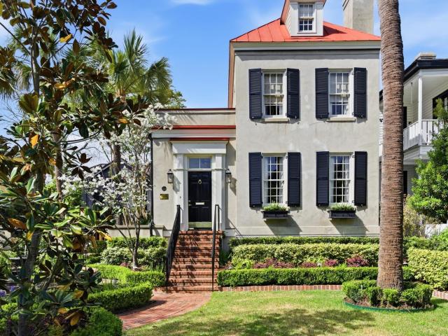 140 Queen Street