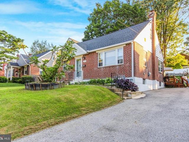 140 Rockwood Dr, Havertown, PA 19083