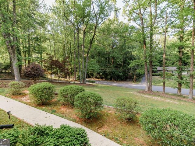 140 Rollingwood Drive