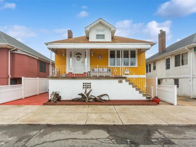 140 Roosevelt Blvd, Long Beach, NY 11561
