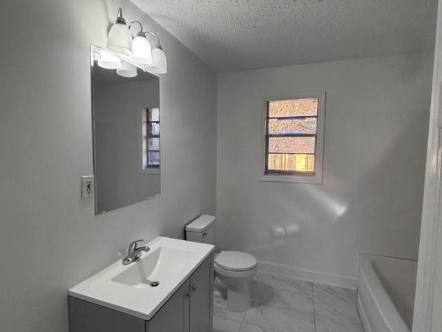 140 Rainey Alley