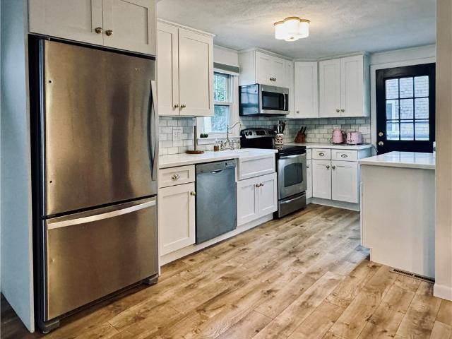 140 Renfrew Avenue