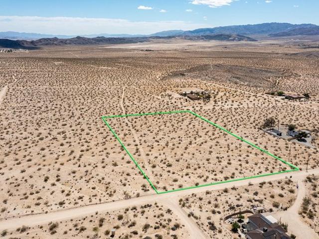 140 Rice Ave, Joshua Tree, CA 92252