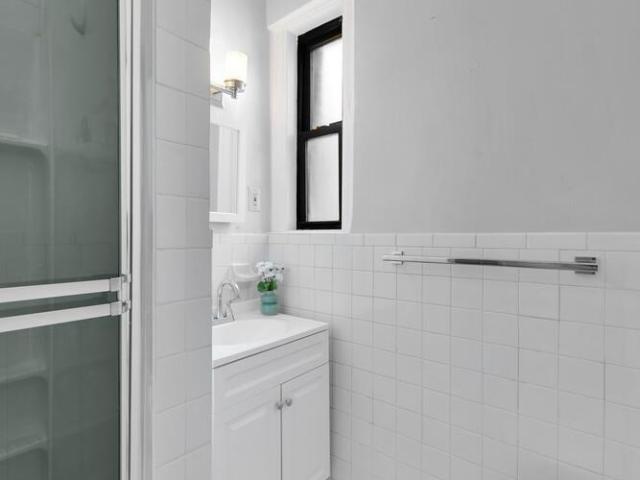 140 W 69TH Street 124A