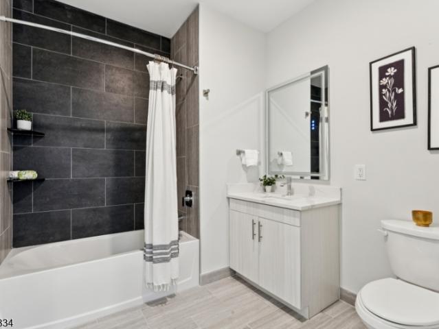 140 W Webster Ave, Unit 112, Roselle Park, NJ 07204 | MLS #4039