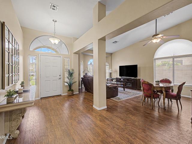 140 w baylor lane