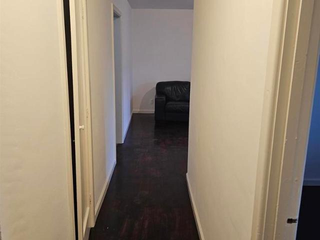 140 W Chanslor ave