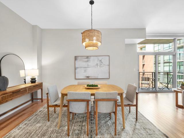 140 W Franklin Street 330
