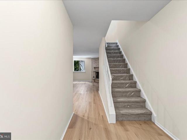 140 W Sixth Street