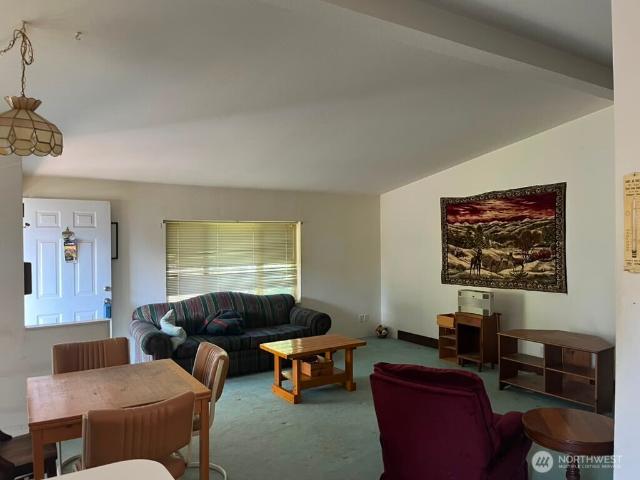 140 W Spruce Street