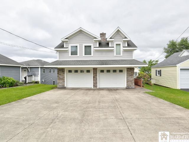 140 W Summit Street