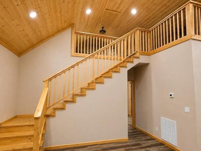 140 Wood Chip Ln, Byrdstown, TN 38549