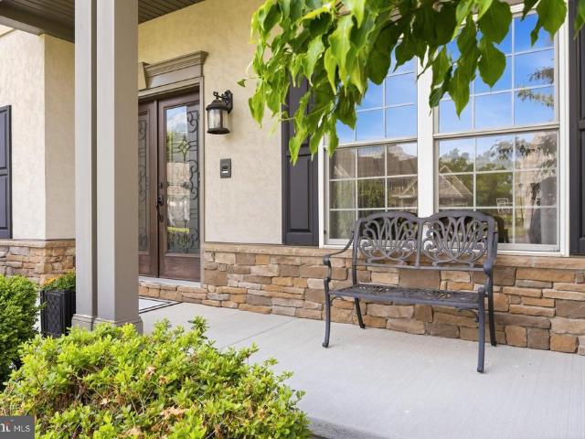 140 Woods Edge Drive