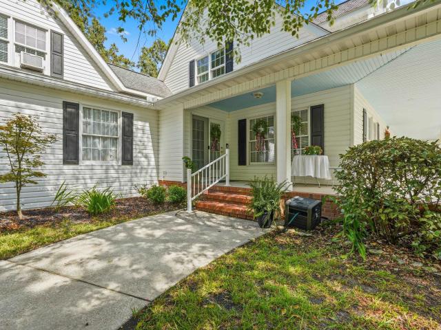 140 Windmeadows Dr