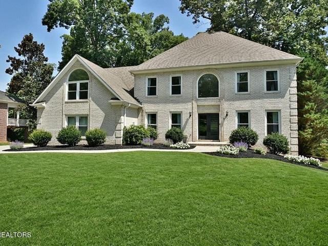 140 Windswept Dr, Lenoir City, TN 37772