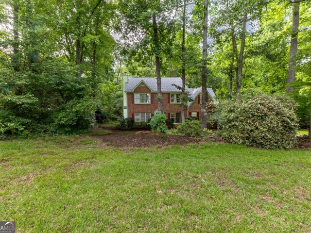 140 Windsor Drive