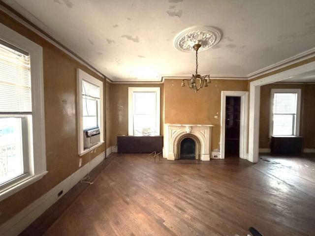 140 Winfield Ave