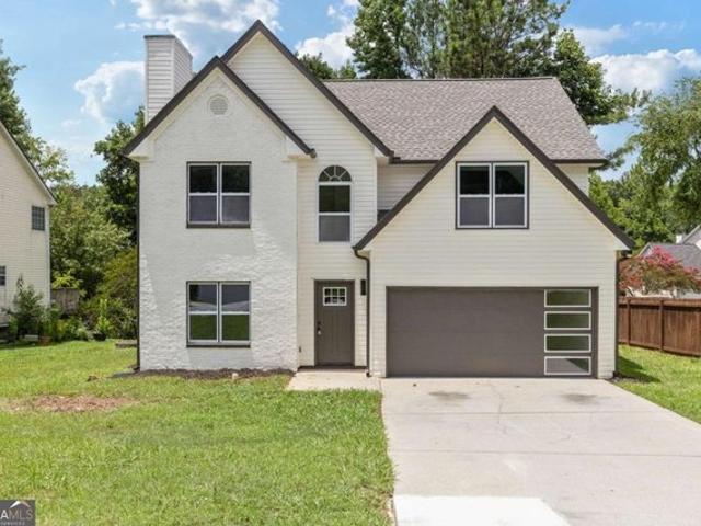 140 Winncastle Dr, Lawrenceville, GA 30044