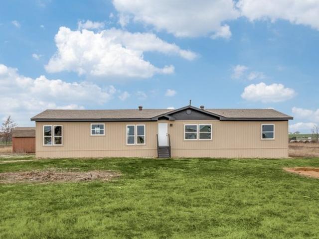 140 Terri Dr, Collinsville, TX 76233
