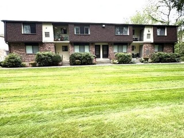 140 Thompson St Apt 1E, East Haven, CT 06513