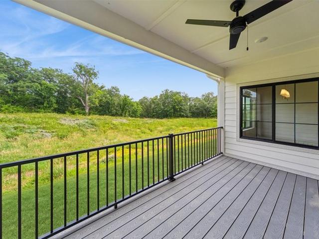 14141 Wilden Dr, Urbandale, IA 50323