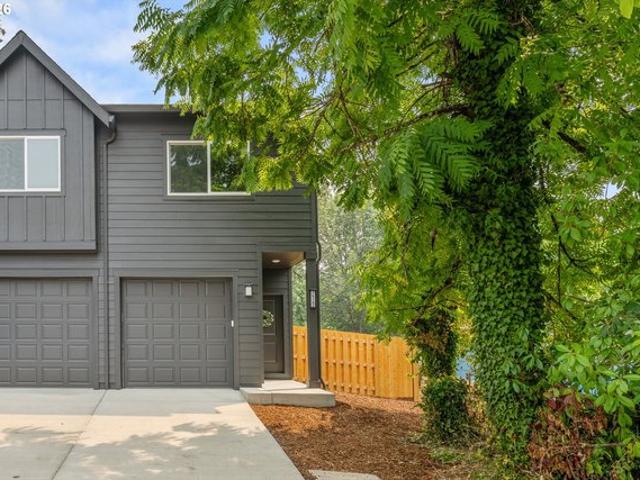 14142 Holcomb Blvd, Oregon City, OR 97045