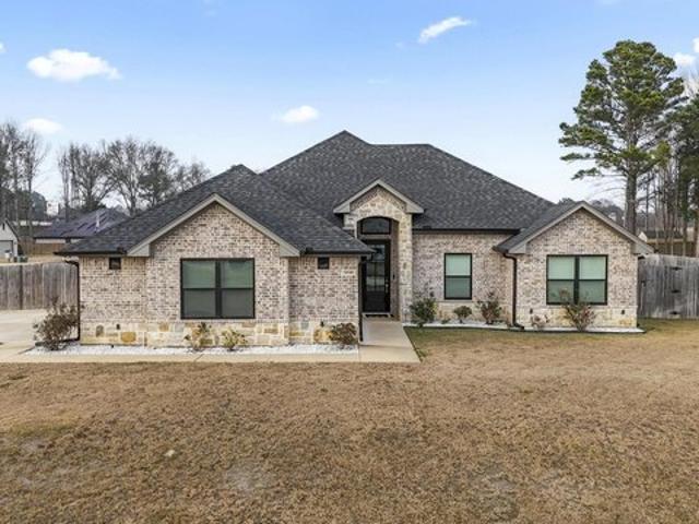 14144 Foxtail Dr, Flint, TX 75762