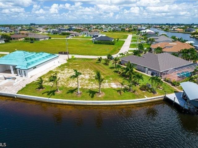 1414 NW 37th Pl, Cape Coral, FL 33993