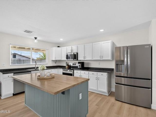 1414 N Rowen Cir, Mesa, AZ 85207