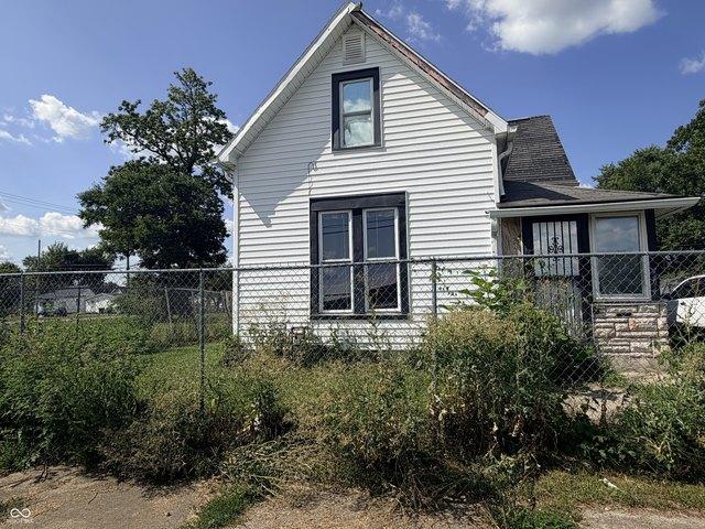 1414 E 8th St, Muncie, IN 47302
