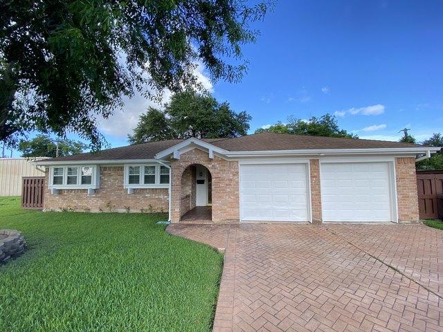 1414 Howell Ave, La Marque, TX 77568