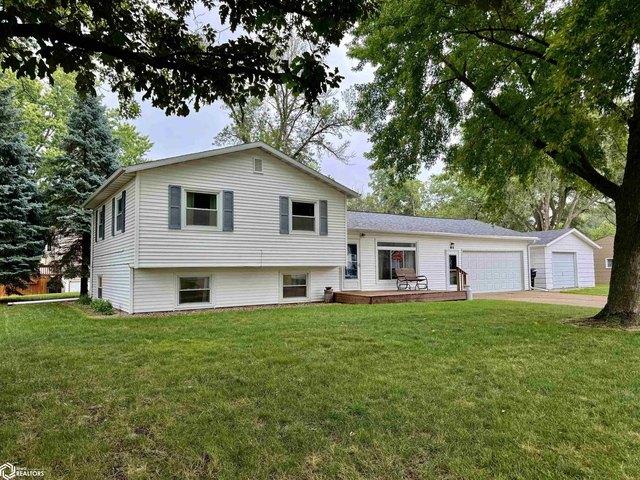 1414 Jasper St, Onawa, IA 51040