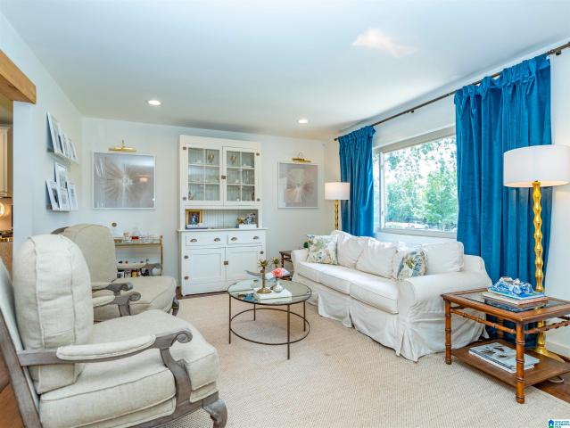 1414 Linda Vista Lane