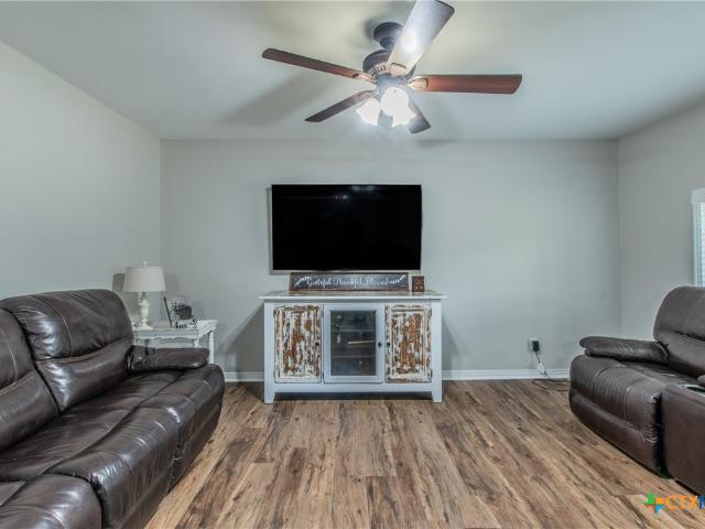 1414 Live Oak Drive