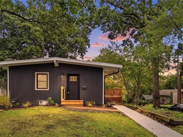 1414 Park Ct, Kansas City, MO 64111